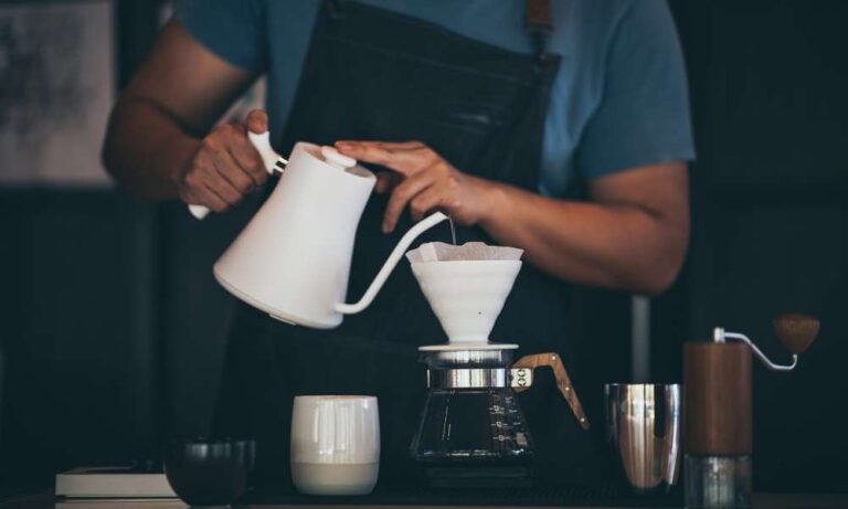 How To Clean Aluminum Coffee Pot