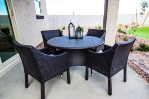 How To Decorate A Patio Table
